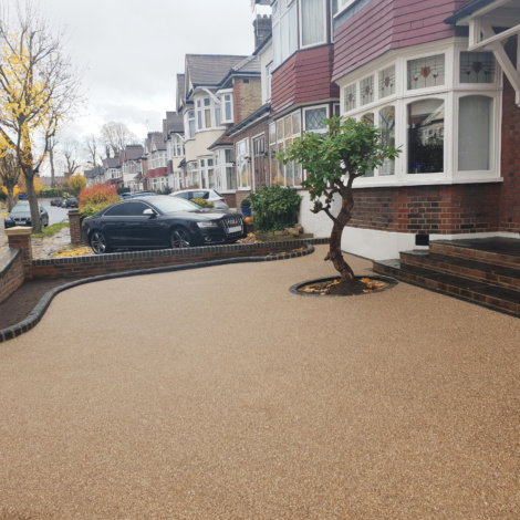 Resin Bound Aggregates for Driveways & Patios - Resiscape